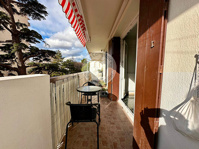 Appartement à vendre - Marseille e , Saint-Tronc - 4 pièces - 3 chambres