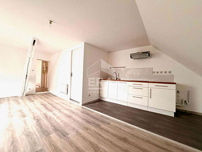 Appartement à louer - Montereau-Fault-Yonne, Ville basse - 2 pièces - 1 chambre