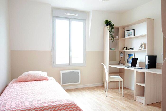 Appartement à louer - Fauconnet, Dijon - 1 pièce