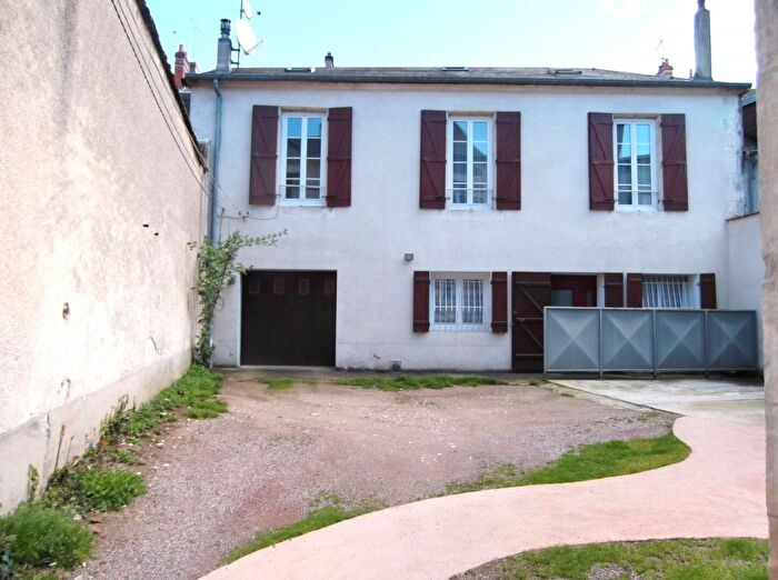 Maison à louer - Nevers - 7 pièces - 3 chambres