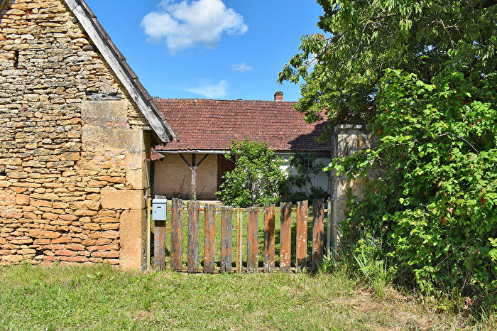 Maison à vendre - Aubas - 4 pièces - 2 chambres