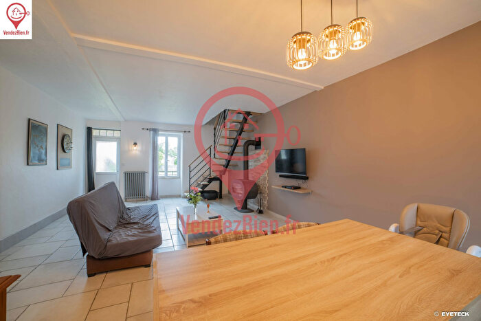 Maison à vendre - Saint-Georges-sur-Arnon - 4 pièces - 3 chambres