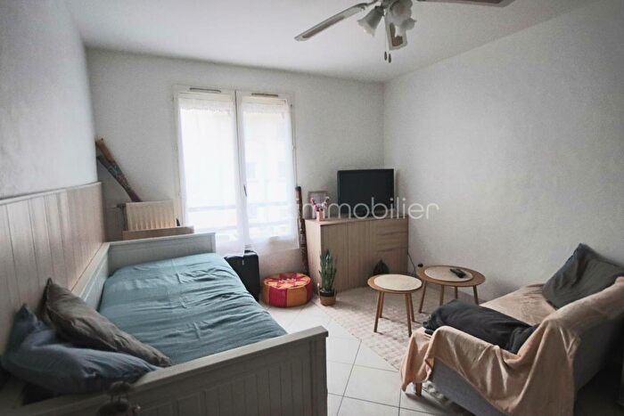 Appartement à vendre - Combs-la-Ville, Vieux Pays - 1 pièce