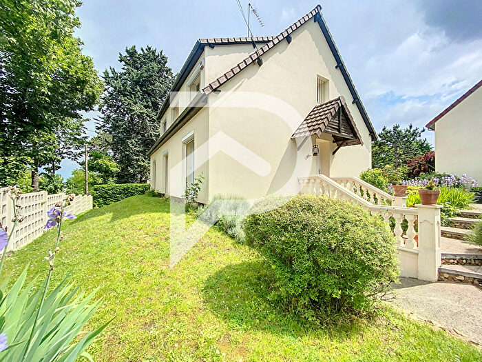 Maisons à vendre et appartements à louer - 1