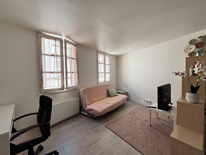 Limoges, Centre-ville, Hôtel de Ville, Emailleurs : Appartement 1 pièce à louer