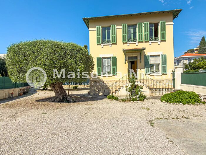 Nice, Chambrun : Maison 9 pièces à vendre