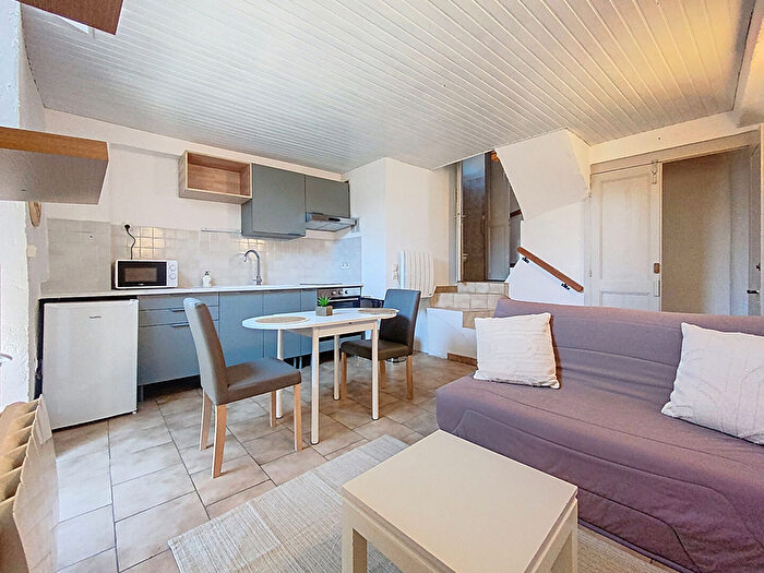 Maison à vendre - Bagnols-sur-Cèze, Centre-ville - 4 pièces - 2 chambres