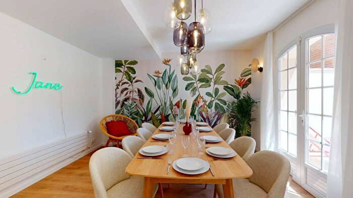 Appartement à louer - Pont Royal, Cachan - 1 pièce - 7 chambres