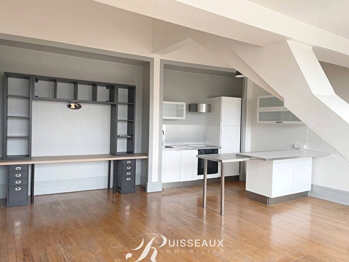 Maisons à vendre et appartements à louer - 3