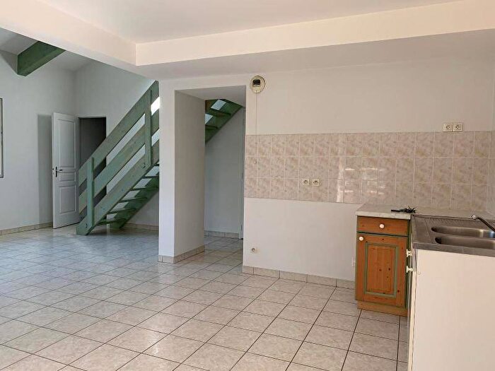 Appartement à louer - Baza-Bois Vignal, Aubenas - 3 pièces - 2 chambres