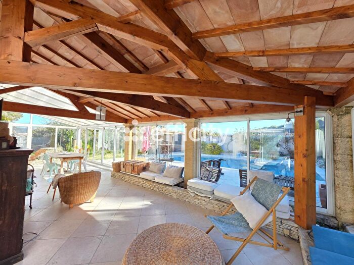 Maison à vendre - Velaux - 5 pièces - 4 chambres