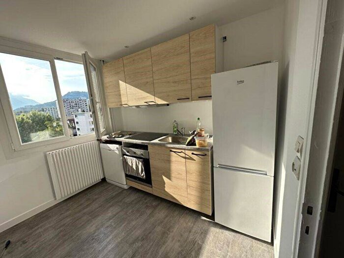 Appartement à louer - Renaudie-La Plaine, Saint-Martin-dHères - 5 pièces - 4 chambres