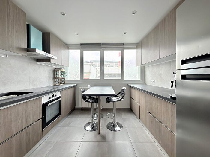 Appartement à vendre - Clermont-Ferrand, Saint-Jacques - 4 pièces - 3 chambres