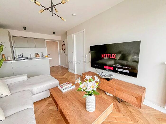 Appartement à vendre - Courbevoie - 2 pièces - 1 chambre