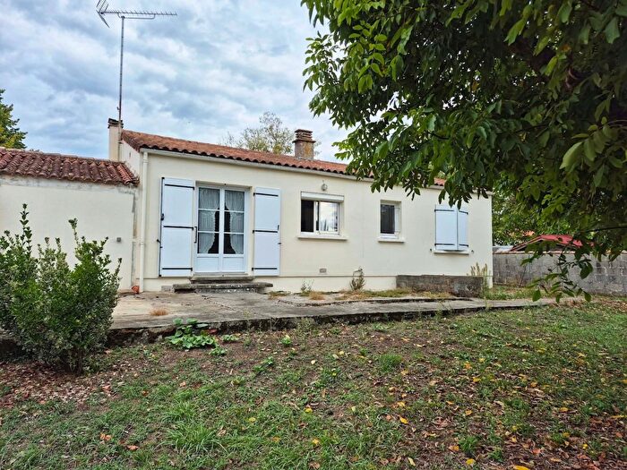 Saint-Georges-du-Bois - Maison 3 pièces à vendre