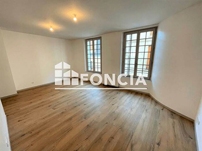 Appartement à louer - Centre Sud, Châtellerault - 1 pièce