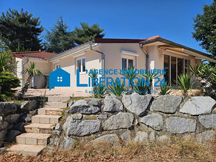 Maison 6 pièces à Saint-Paul-en-Jarez, à vendre
