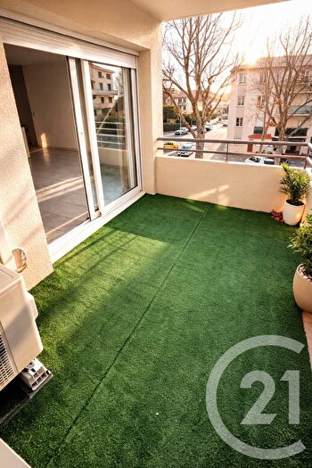 Appartement à louer - Perpignan, Clos-Banet - 3 pièces - 2 chambres