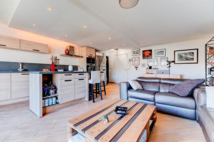 Appartement à vendre - Nice, Fabron - 3 pièces - 2 chambres