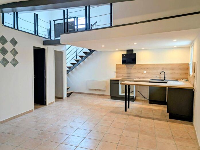 Appartement à louer - Les Ponches-Les Naves, Manosque - 1 pièce - 1 chambre