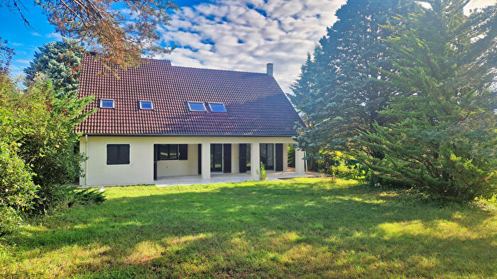 Maison à vendre - Charbonnières-les-Bains - 8 pièces - 5 chambres