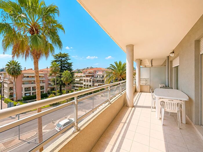 Cagnes-sur-Mer, Les Bréguières - Appartement 3 pièces à vendre