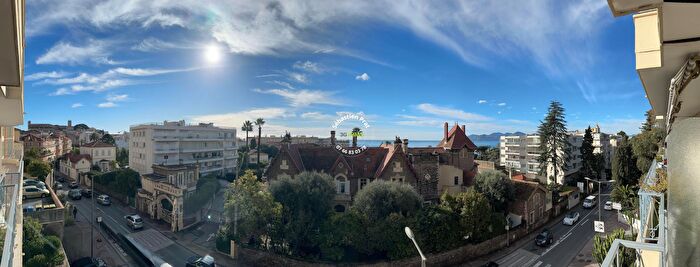 Appartement à vendre - Cannes, Croix des Gardes - 3 pièces - 2 chambres