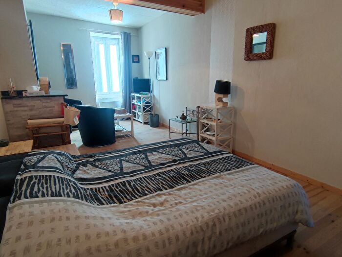 Maison à vendre - LAiguillon - 4 pièces - 2 chambres