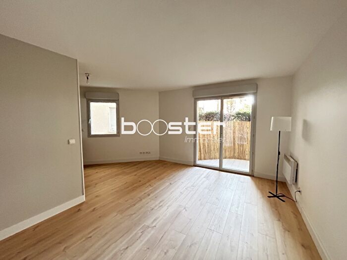 Maisons à vendre et appartements à louer - 1