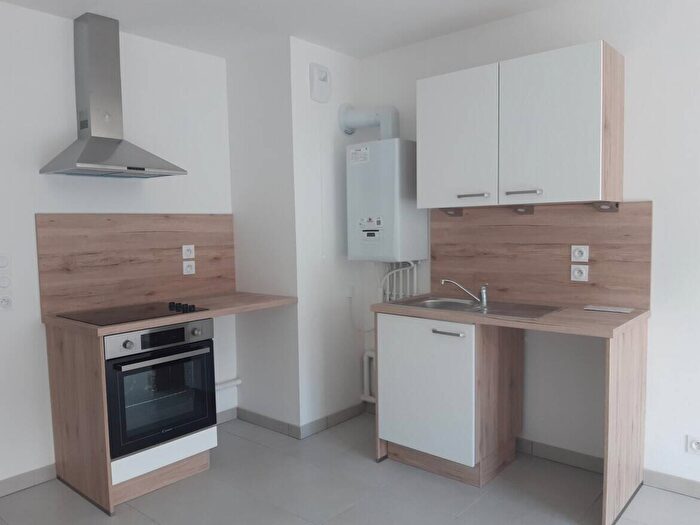 Appartement à louer - Beaumont-Vauquois, Orléans - 2 pièces