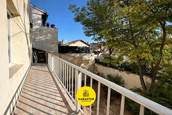 Appartement à vendre - Marseille e , Saint-Jérome - 2 pièces - 1 chambre