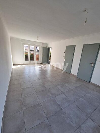 Maison à louer - Saint Saulve, Saint-Saulve - 4 pièces