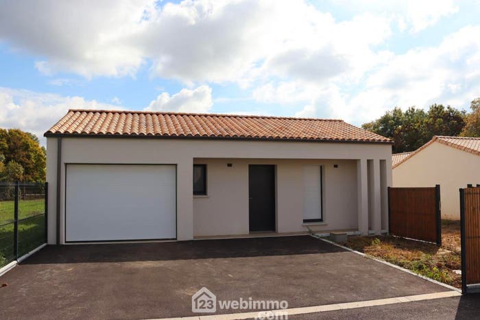 Saint-Hilaire-la-Forêt : Maison 6 pièces à vendre