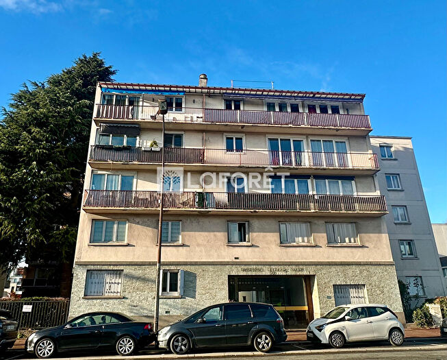 Appartement à vendre - Livry-Gargan, Centre-ville - 3 pièces - 2 chambres