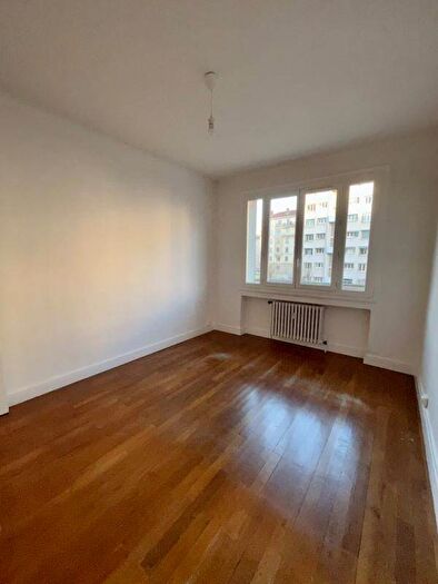 Appartement à louer - Flammarion, Lyon ème arrondissement - 3 pièces - 2 chambres