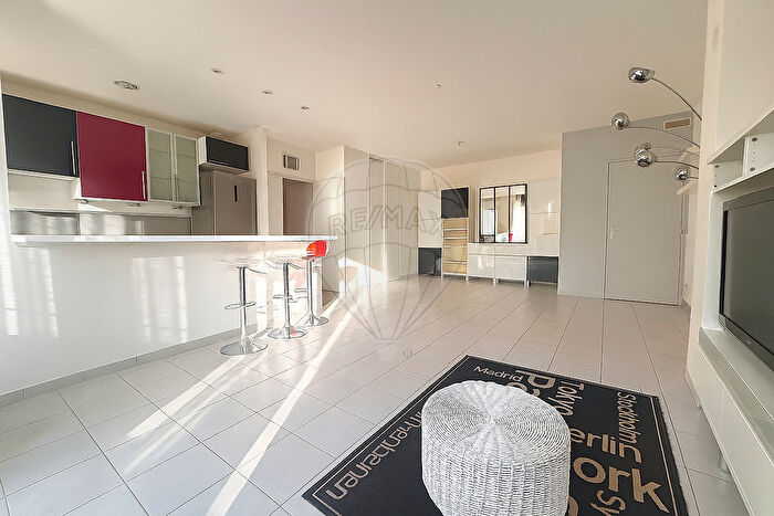 Appartement à vendre - Saint-Witz - 5 pièces - 3 chambres