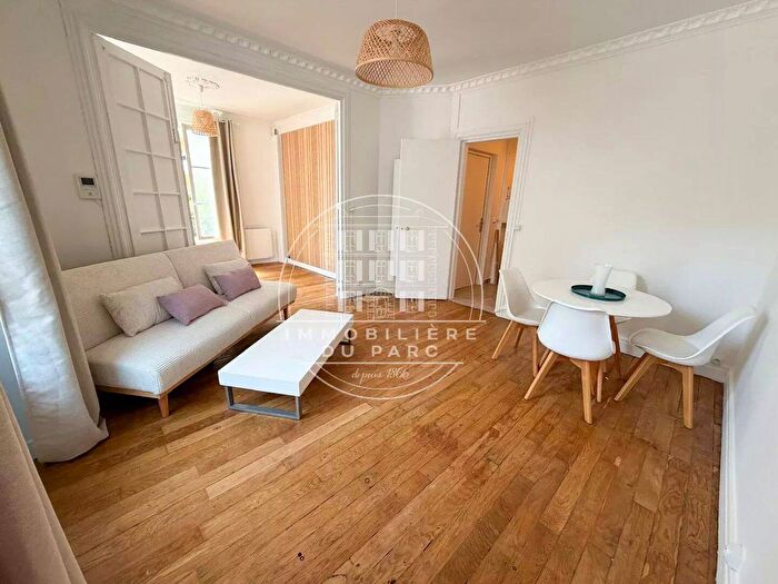 Abbaye, Poissy - Appartement 2 pièces à louer