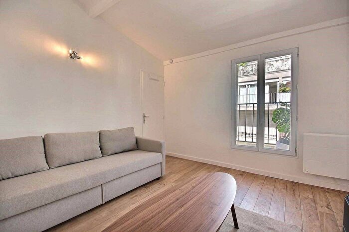 Appartement à louer - Gros Caillou, Paris ème arrondissement - 1 pièce