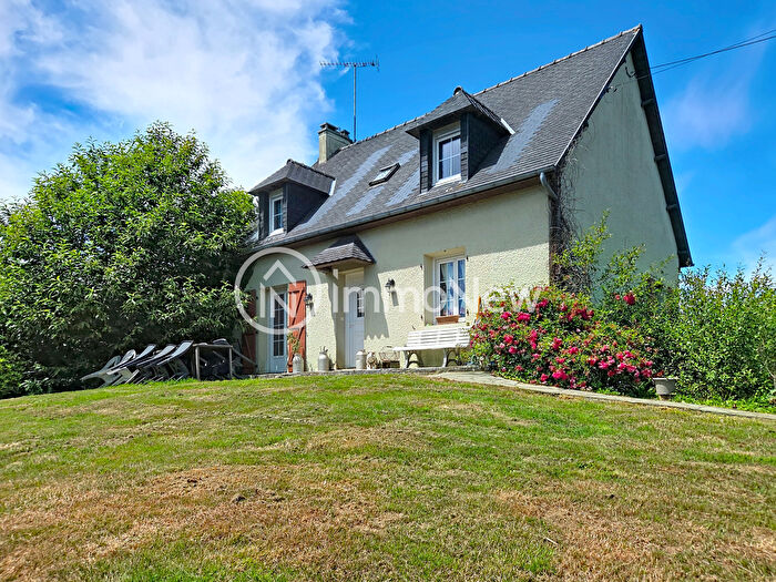 Maison 5 pièces à vendre à La Chapelle-Urée