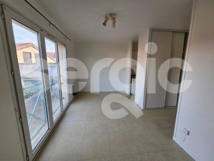 Appartement à louer - Amiens, Saint-Anne, Fb Noyon - 1 pièce