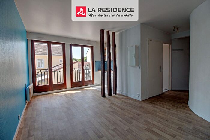 Appartement 1 pièce à vendre à Les Mureaux, Stade