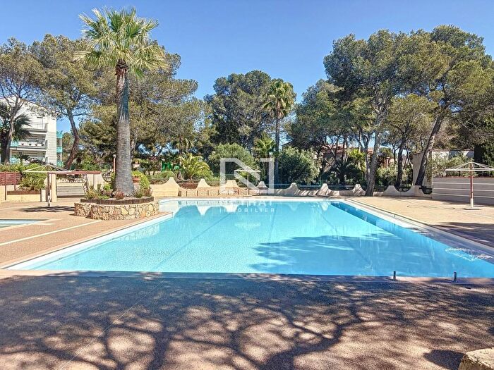 Appartement à vendre - Saint-Raphaël, Boulouris - 3 pièces - 2 chambres