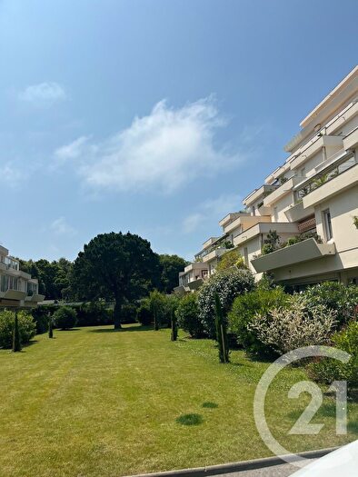 Appartement 1 pièce à Biarritz, Larrepunte, République, à louer