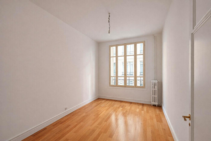 Paris 18ème, Jules Joffrin : Appartement 2 pièces à vendre