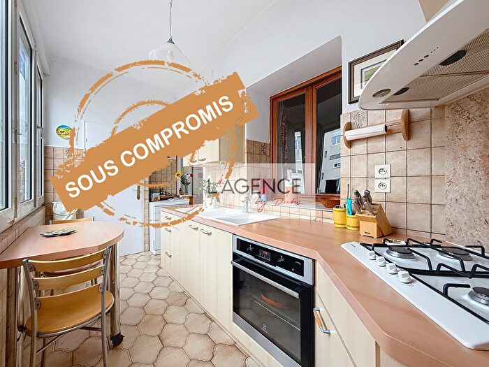 Appartement à vendre - Nilvange - 4 pièces - 2 chambres