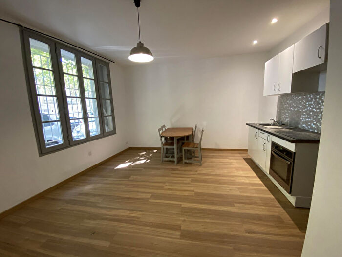 Arles, Centre-ville - Appartement 2 pièces à vendre