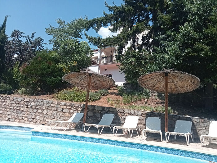 Maison à vendre - Arles-sur-Tech - 8 pièces - 5 chambres