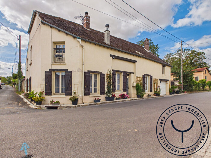 Maison 8 pièces à vendre - Montigny-le-Guesdier