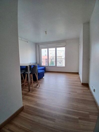 Appartement à louer - Croix Petit-Chenes dOr, Cergy - 2 pièces - 1 chambre