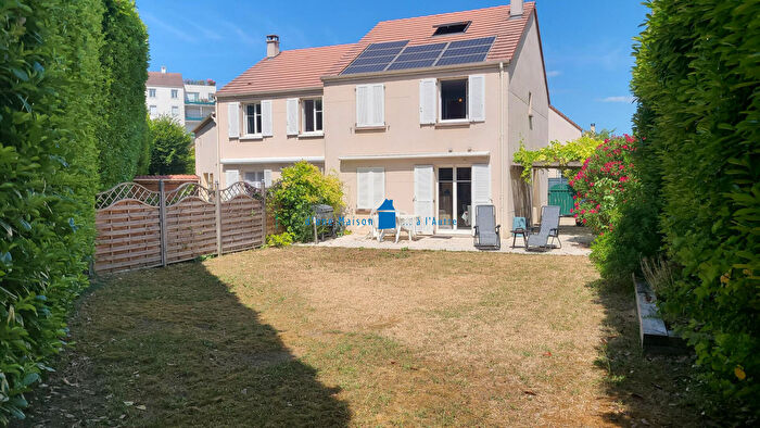 Carrières-sur-Seine, Catelaine, Vignes Blanches : Maison 5 pièces à louer